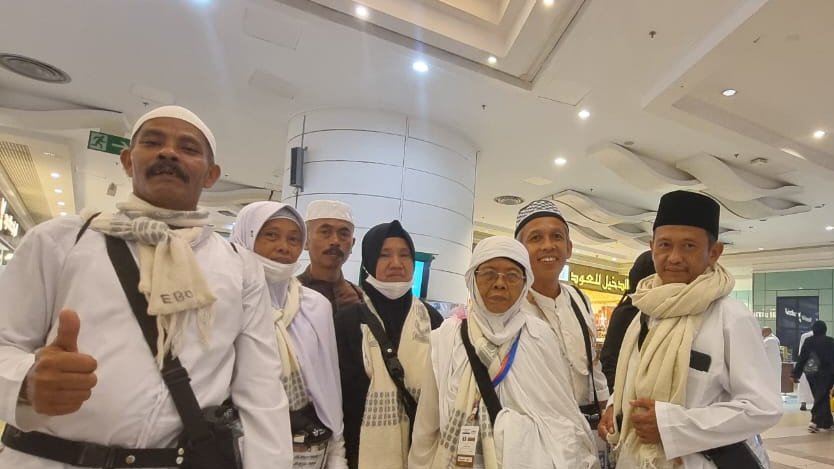 Raut Muka Bahagia Menyelimuti Oding (59), Usai Laksanakan Rangkaian ...